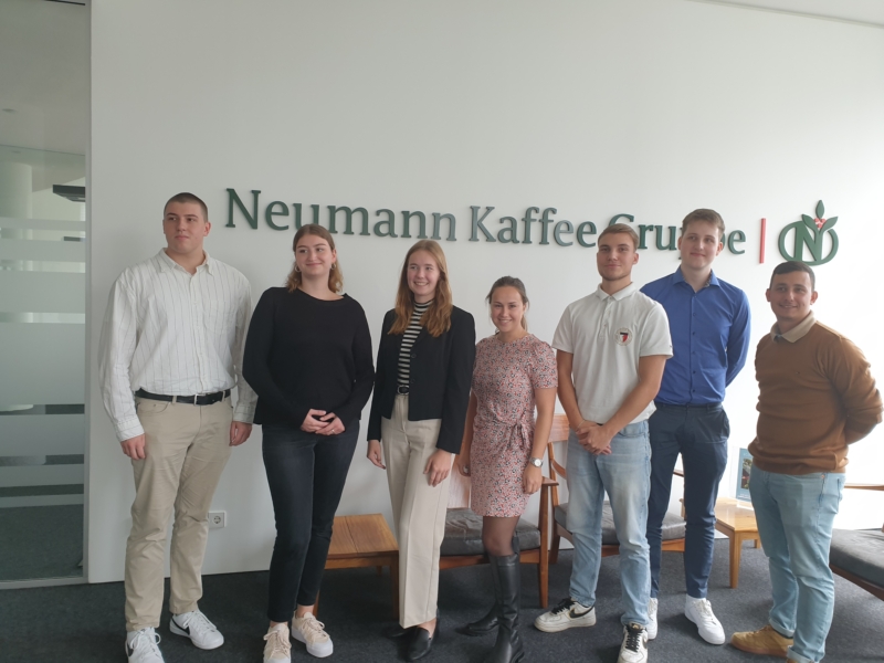 Die neuen Young Talents sind da! - Neumann Kaffee Gruppe (NKG)